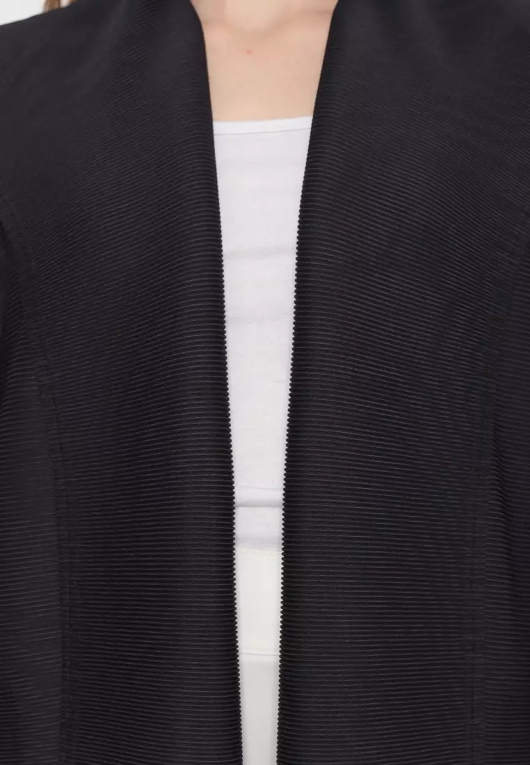 Jual Rupa Arupa Rupa Arupa - Black Gradient Claire Pleats Long Cape ...