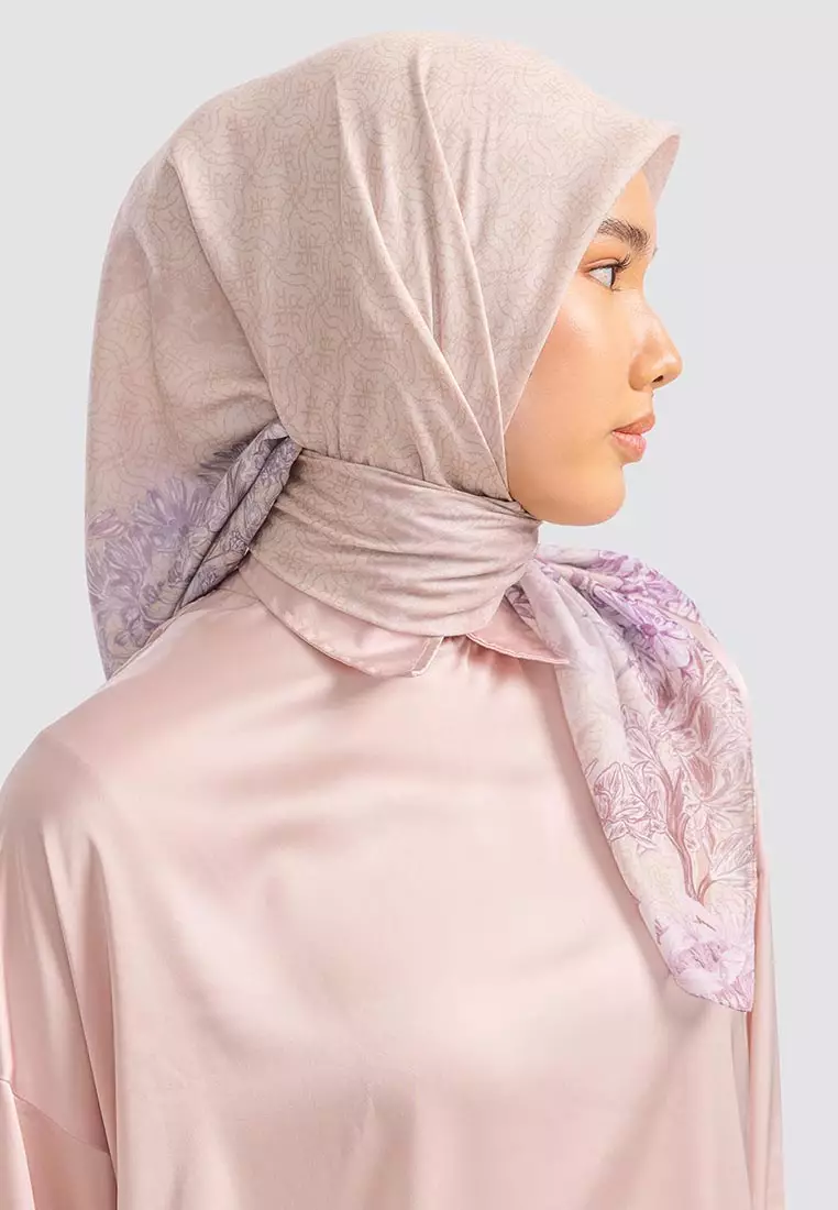 Jual Riamiranda ZALORAYA Ria Miranda Cream Quinn Scarf Original 2025 ...