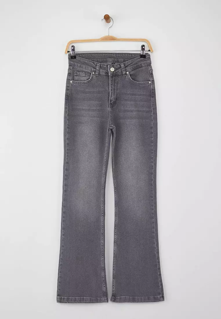 Jual Trendyol Gray High Waist Flared Jeans Original 2026 | ZALORA ...