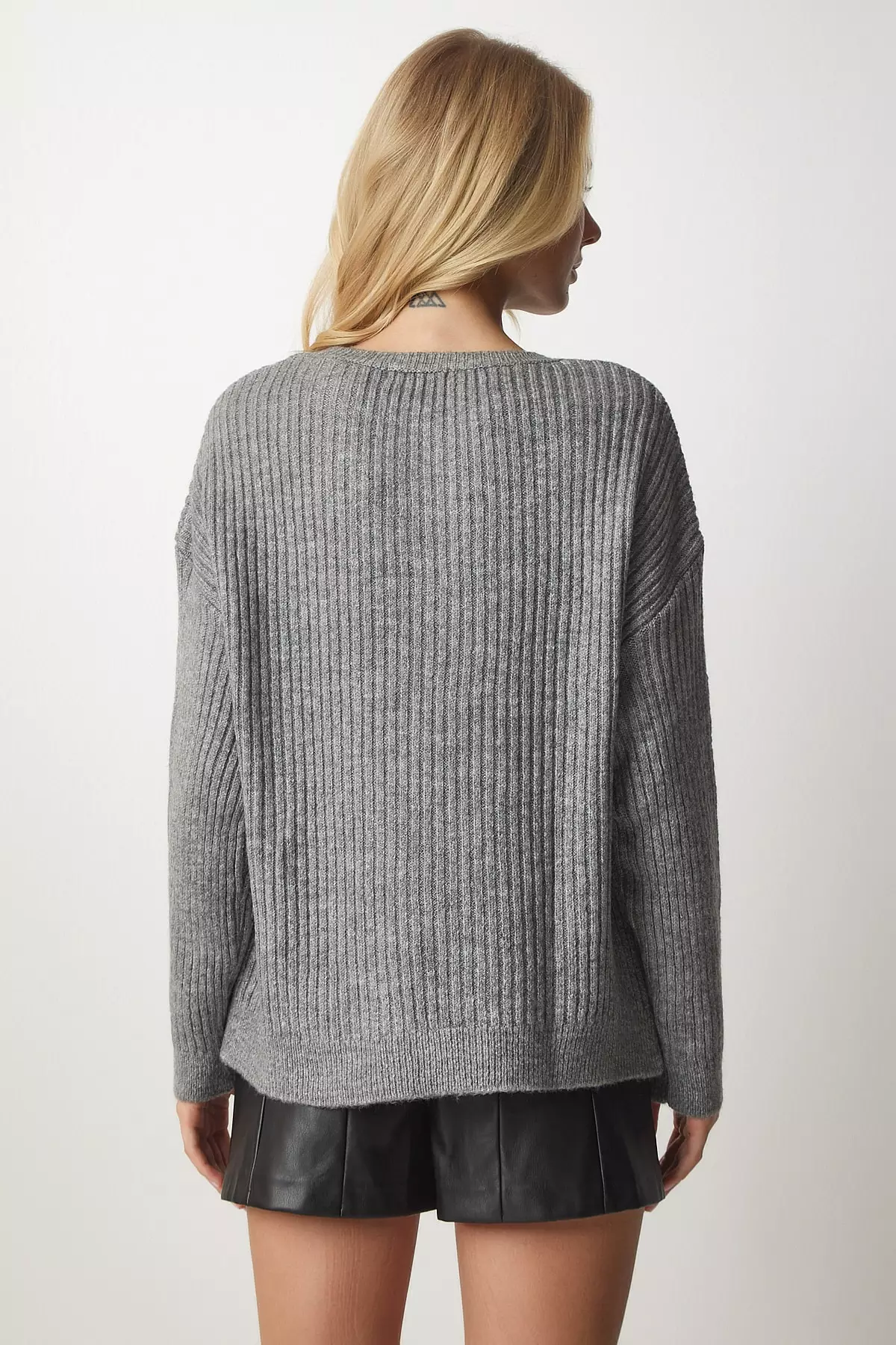 Buy Happiness Istanbul Crew Neck Ribbed Sweater 2024 Online | ZALORA