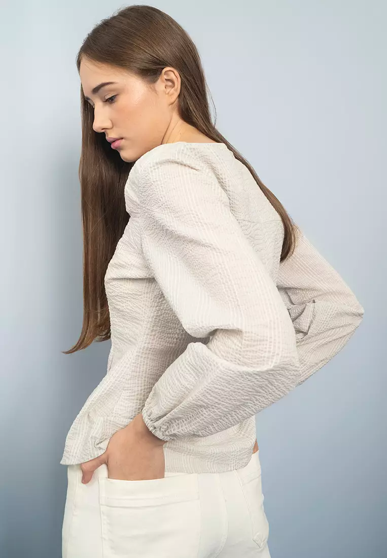 Jual THE LIFE OF WHITE MALVIK Original 2024 | ZALORA Indonesia