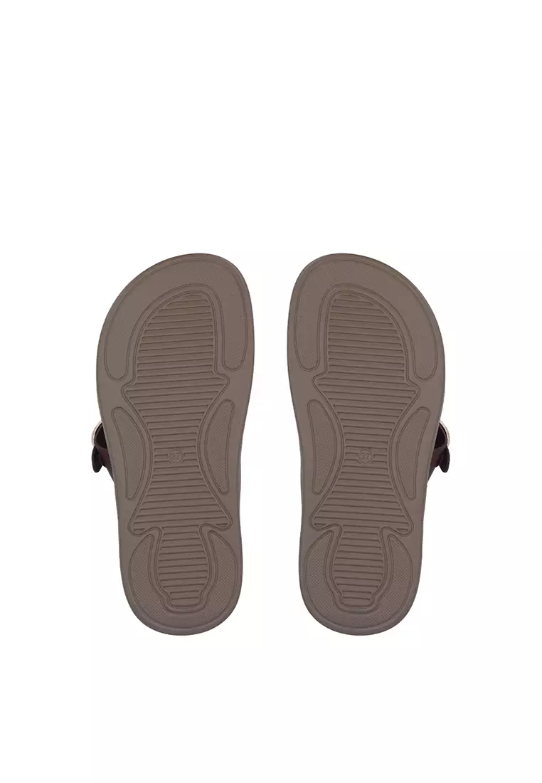 Buy Carlo Rino Maroon Harper Double Buckle Flats 2026 Online | ZALORA ...