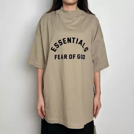 Essentials Original Official Store di ZALORA Indonesia