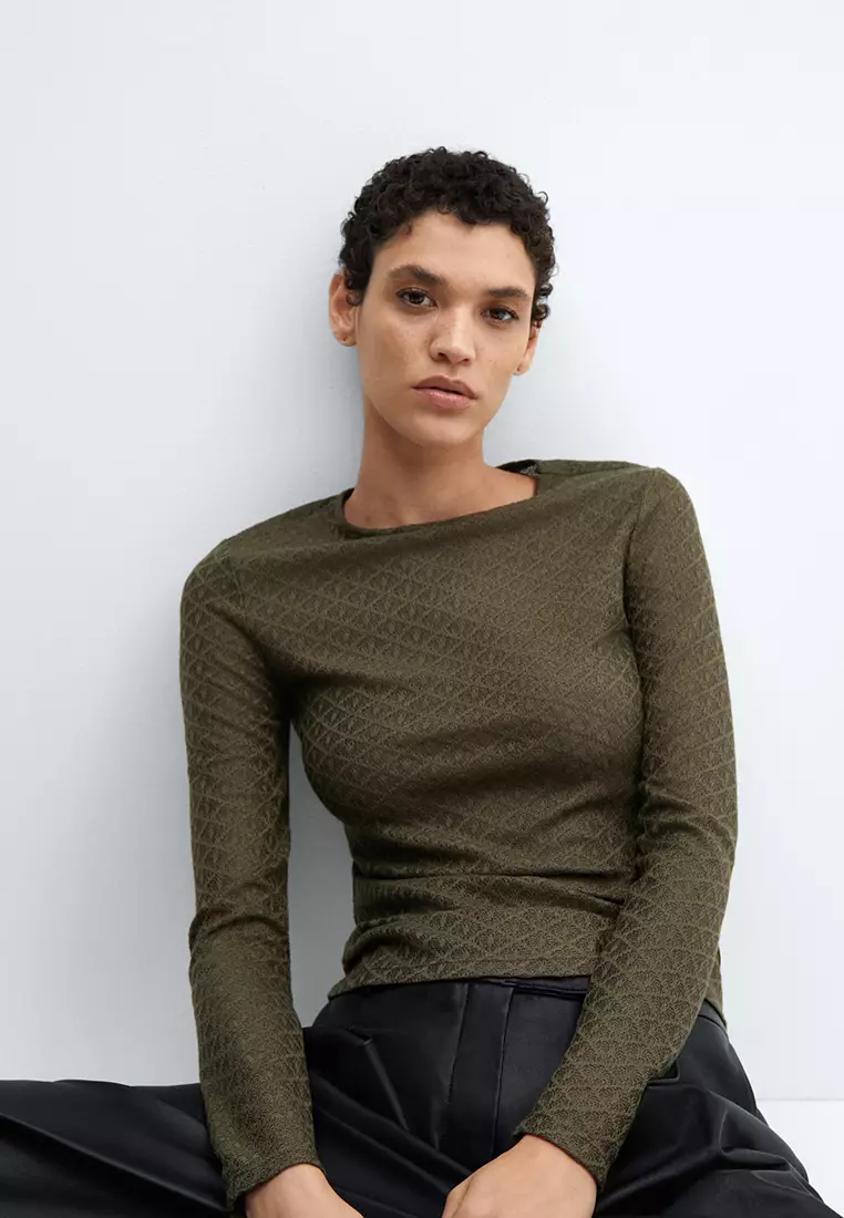 Jual Mango Textured Knit T-Shirt Original 2025 | ZALORA Indonesia