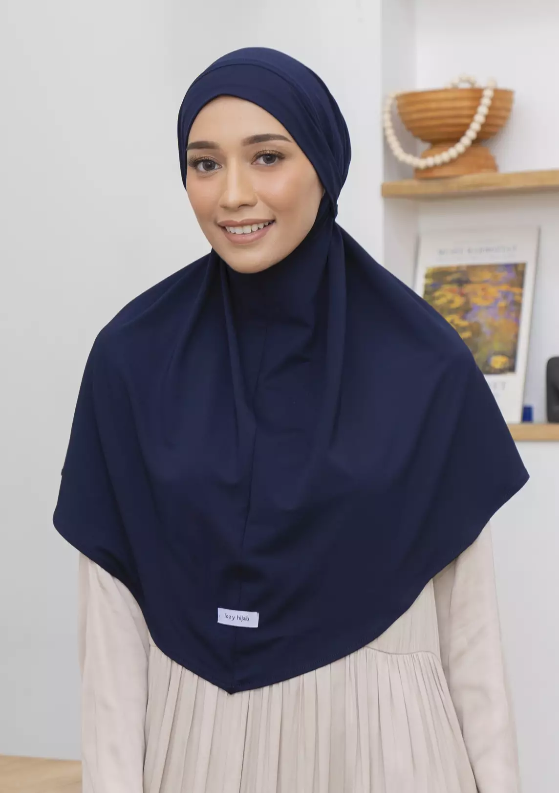Jual Lozy Hijab Wafa Instan (French Khimar) Navy Original 2025 | ZALORA Indonesia