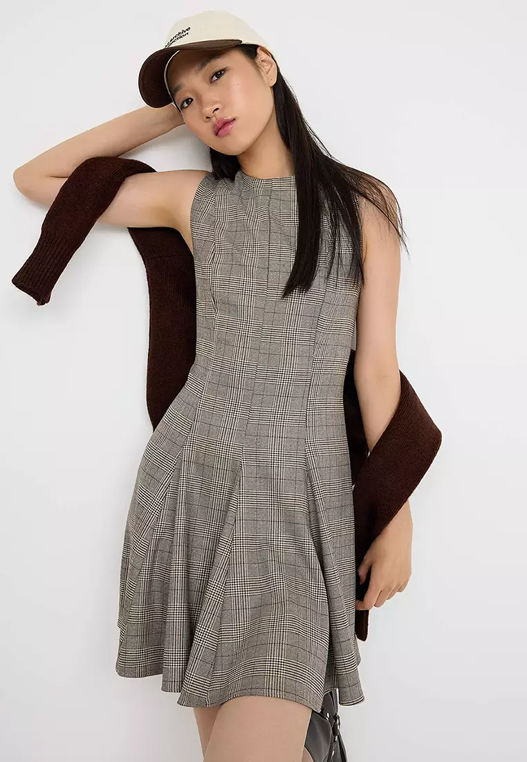 Buy Trendyol Teen Gray Plaid/Checked Short/Mini Woven Dress ...