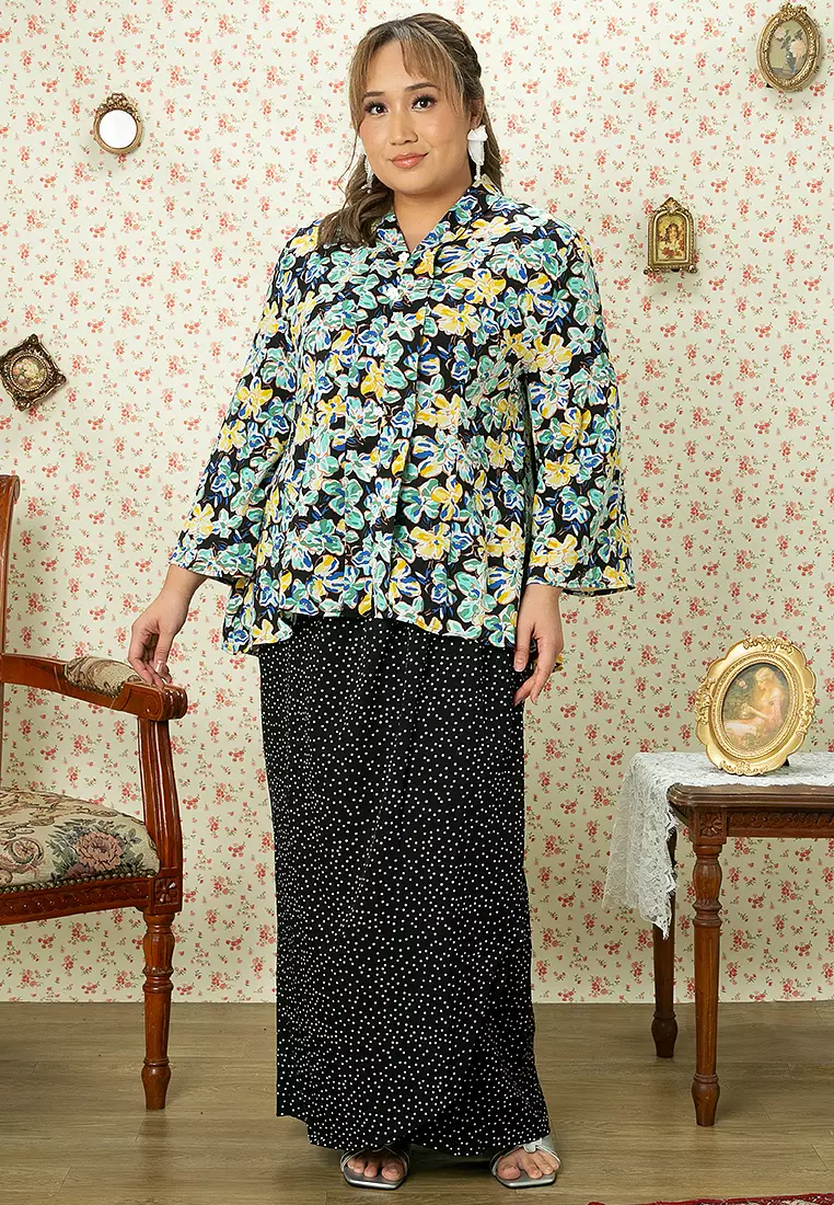 Buy Lubna ARISSA PLUS SIZE HANDKERCHIEF KEBAYA SET 2025 Online | ZALORA