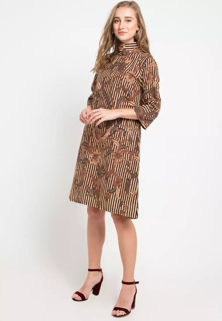 Jual BATIK RIZQINA Quinzi Original 2025 | ZALORA Indonesia