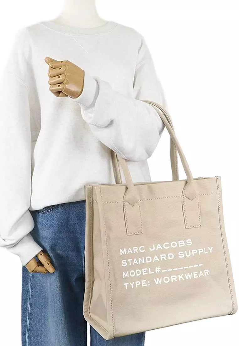 網上選購 Marc Jacobs Canvas Standard Supply Large Tote Bag in Beige ...