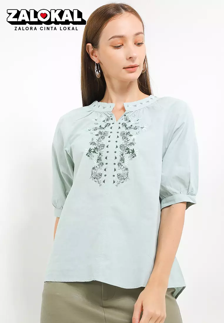 Jual Chic Simple Raglan Sleeve Flo Emb Blouse Original 2024 | ZALORA Indonesia