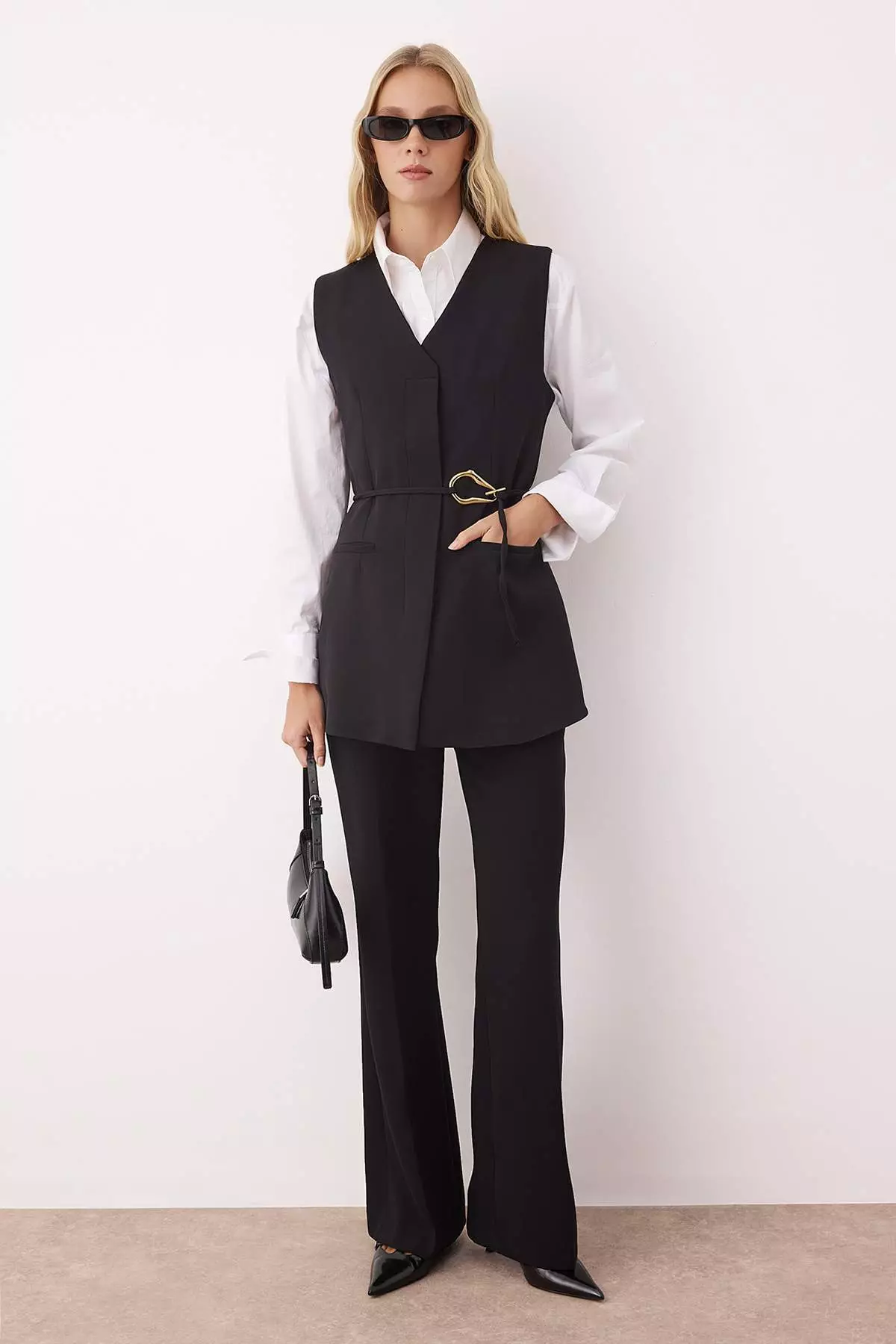 Buy Trendyol Black Belt Detail Lined Vest Tctaw26Yl00003 2026 Online ...