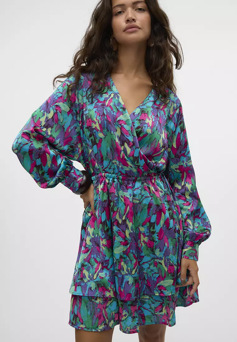 Buy Vero Moda Nelly V-Neck Short Dress 2026 Online | ZALORA