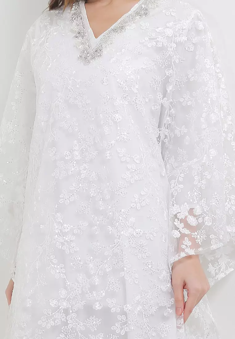 Jual Chic Simple Embellished Seq Emb Mesh Batwing Kaftan Original 2025 ...