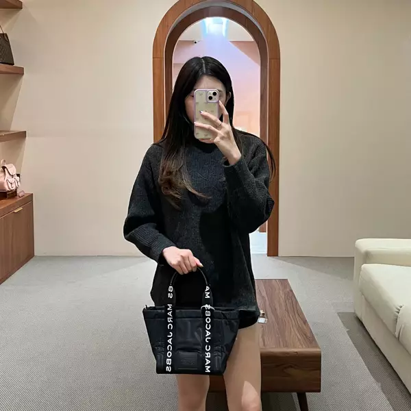 Jual Marc Jacobs Tas MARC JACOBS TEXT STRAP WHITE BLACK NYLON TOTE BAG ...