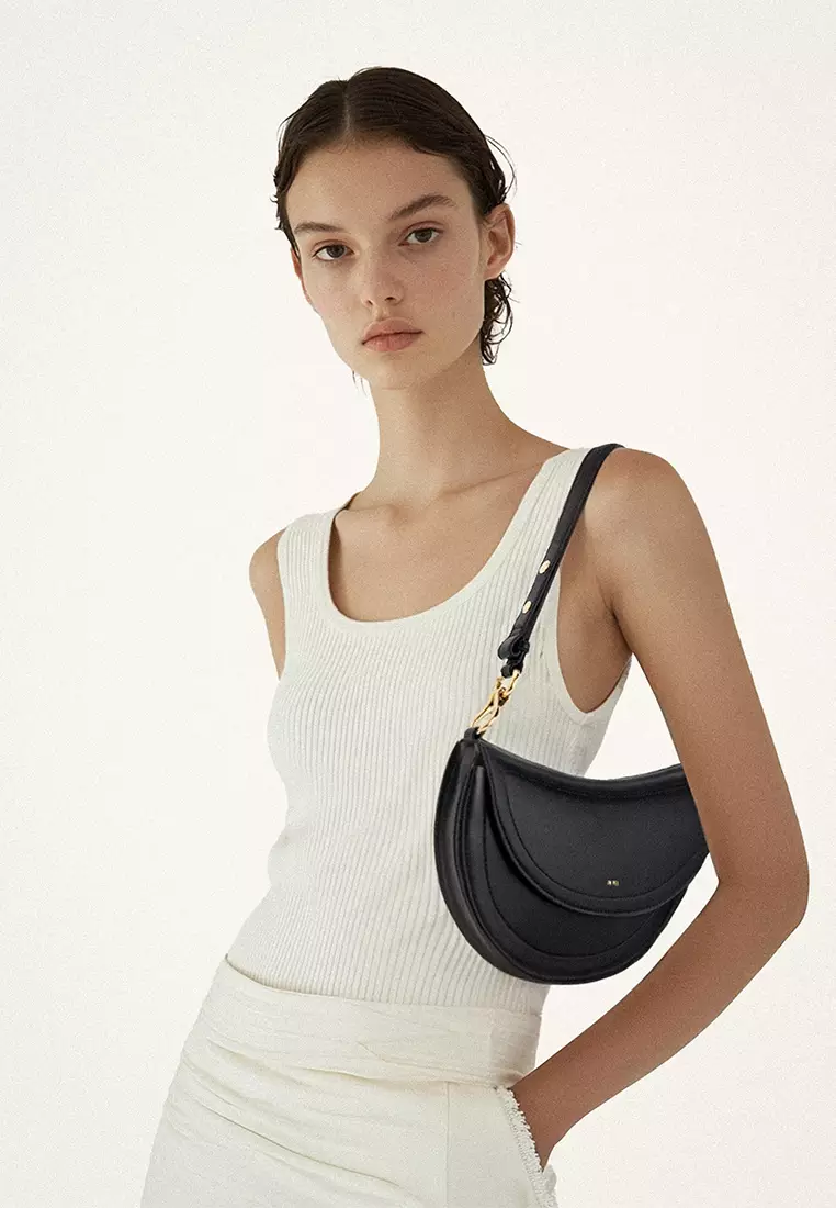 Jual JW Pei JW Pei Ashlie Crossbody Bag - Black Original 2025 | ZALORA Indonesia