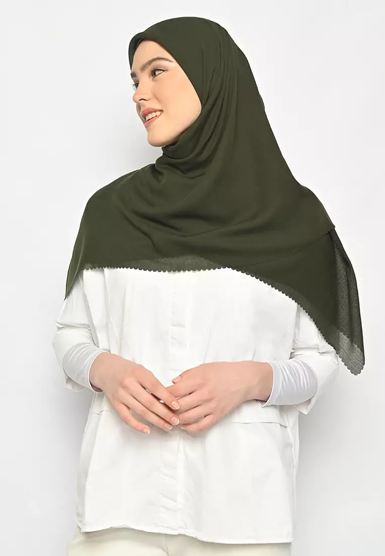 Jual My Daily Hijab Hijab Segi 4 Voal Gucci Lasercut Army Original 2025 ...