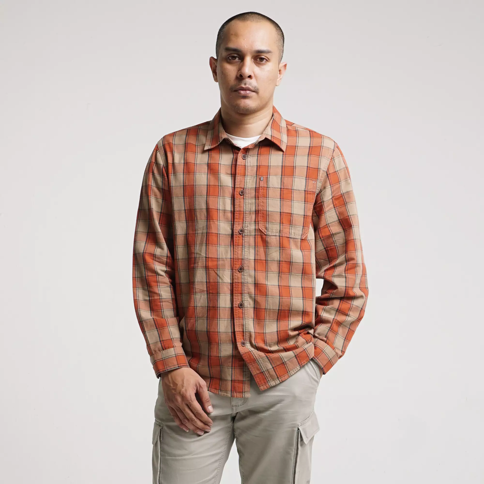 Jual MGEE MGEE LONG SHIRT Original 2024 | ZALORA Indonesia