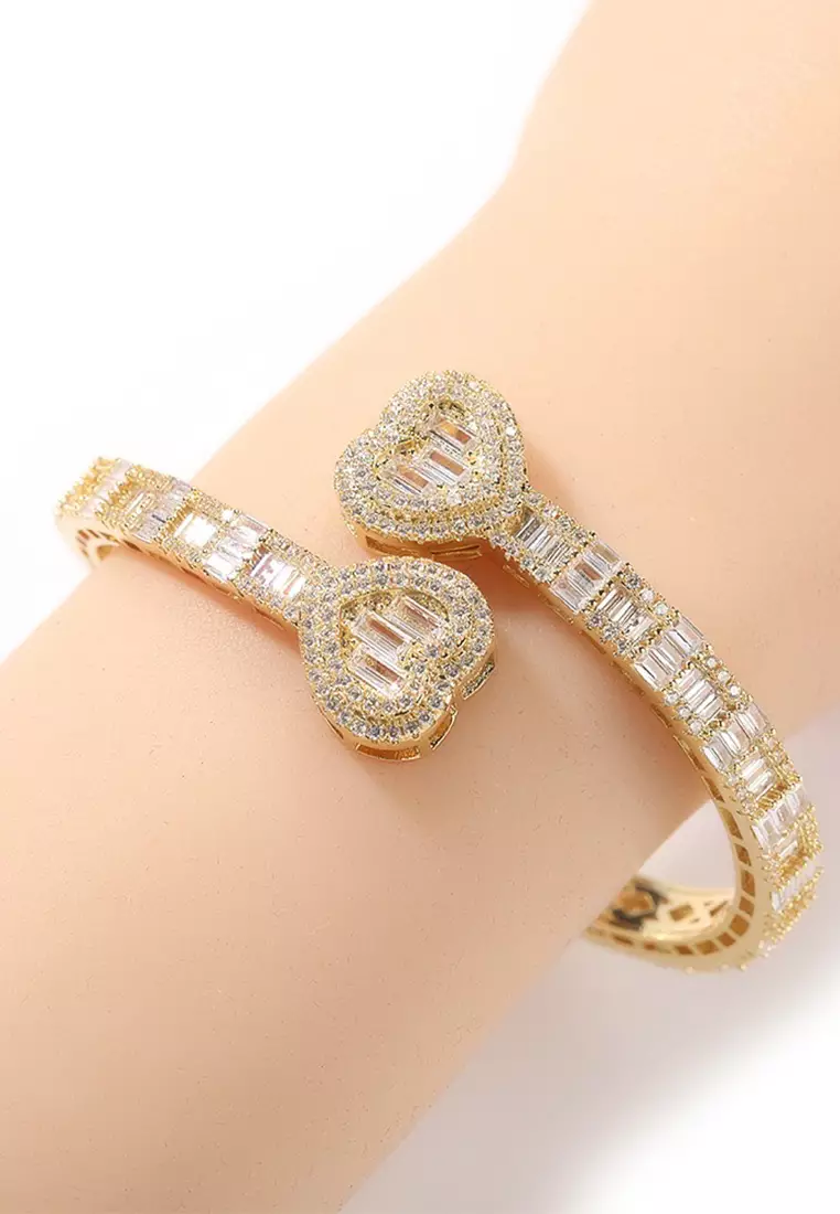 Buy HAPPY FRIDAYS Heart-Shaped Diamond Bracelet GM-NBT1924 2025 Online ...