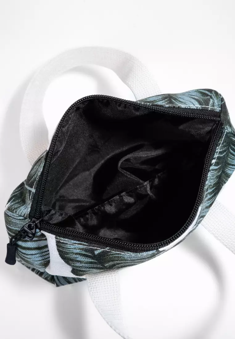 Jual Pamole Pamole Pouch Kosmetik Bahan Kanvas Penutup Resleting - PMU ...