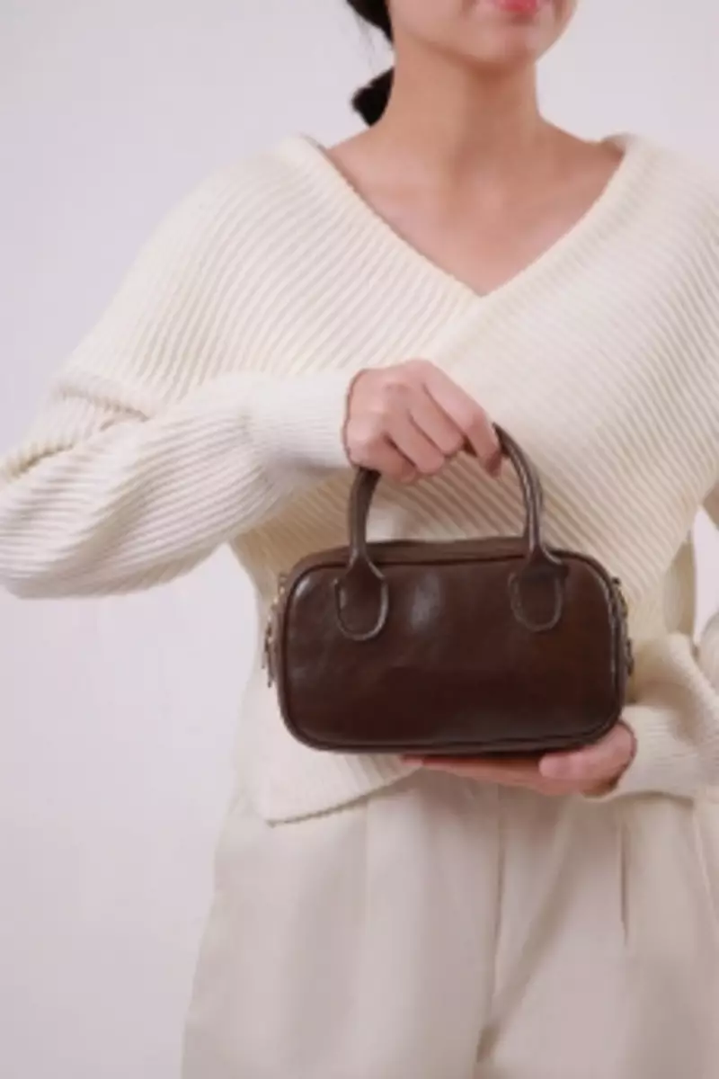 Jual Berrybenka Label Tekka Sally Sling Bag Brown Original 2025 ...