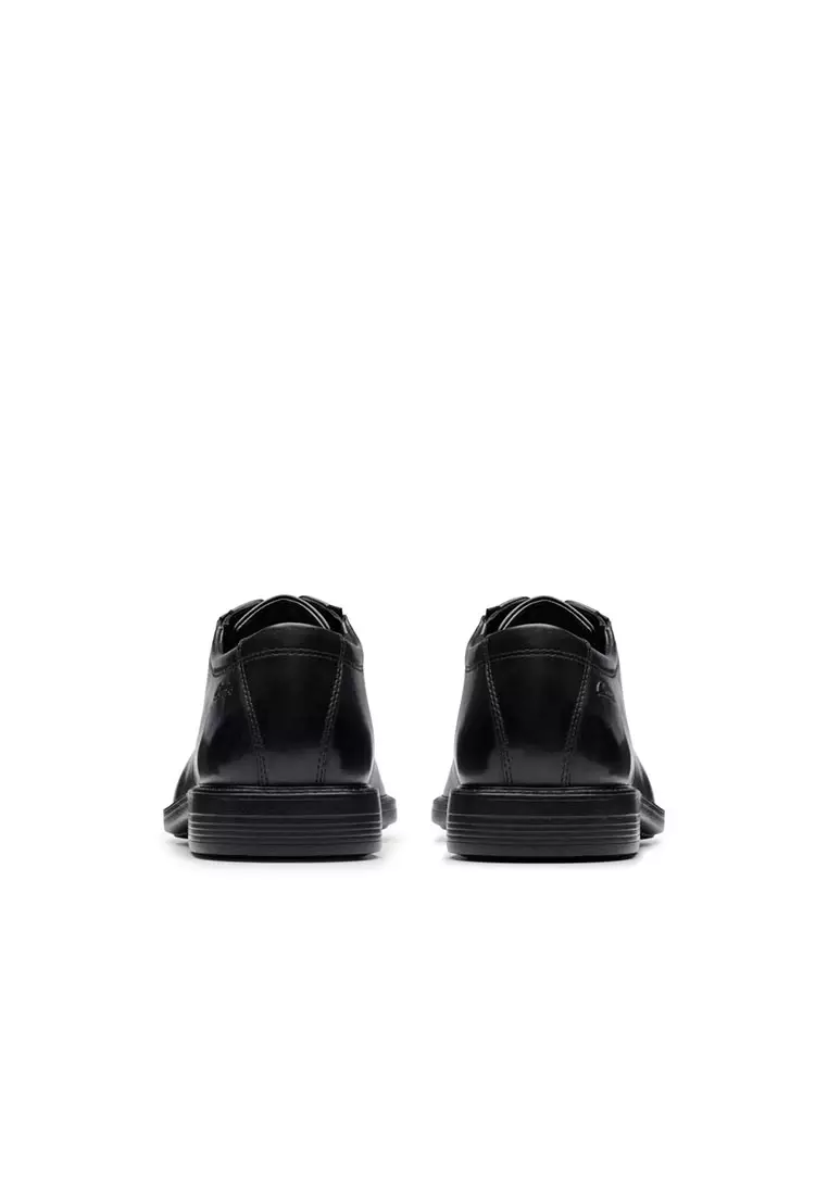 Buy Clarks Mens Cosgrove Apron Formal Shoes Black Leather - Wide Fit ...