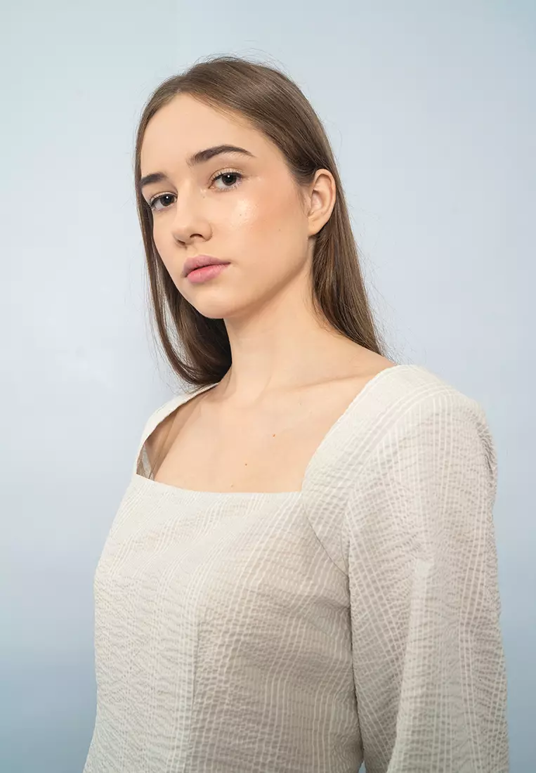 Jual THE LIFE OF WHITE MALVIK Original 2024 | ZALORA Indonesia