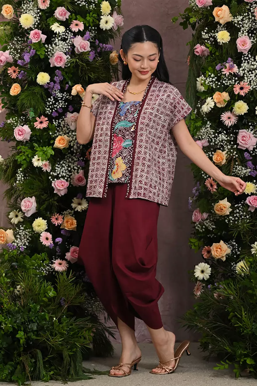 Jual Nona Rara Batik NONA RARA - Kebaya Dhini Encim T4087, Baju Kerja ...