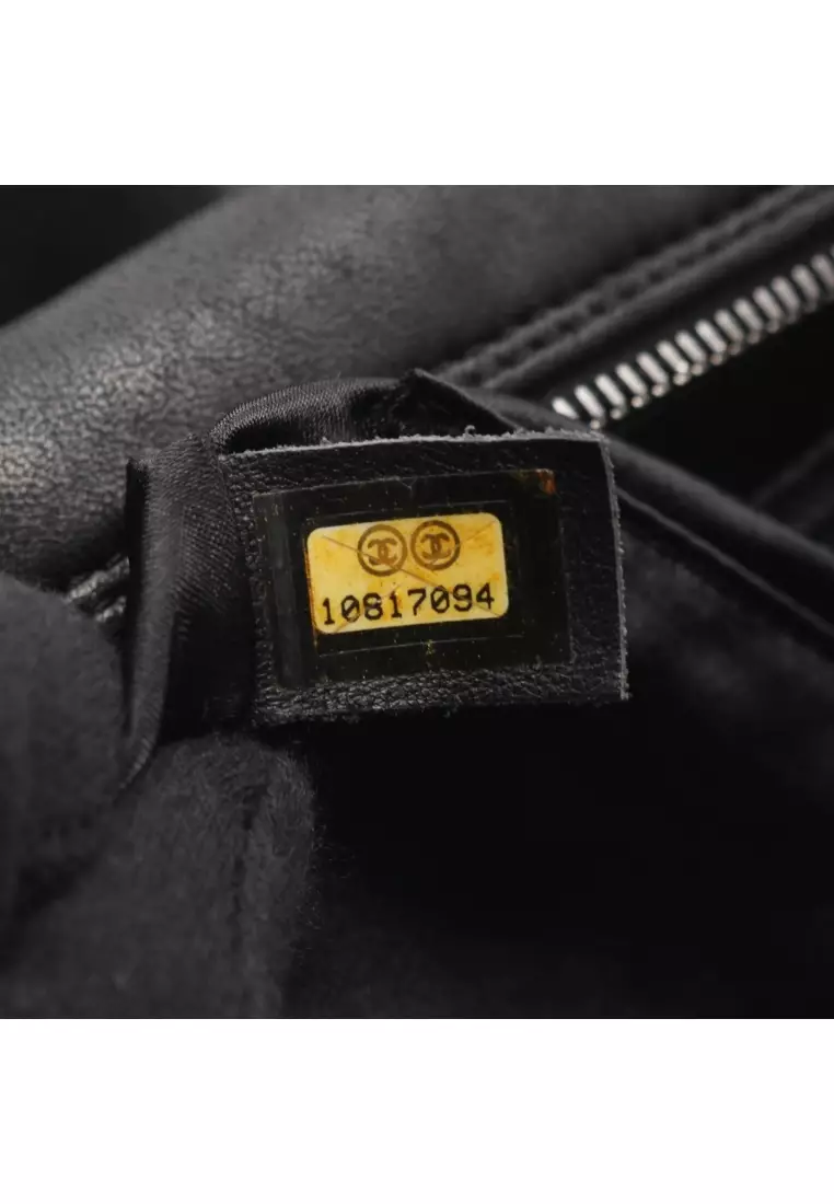 Buy Chanel Pre-Loved Chanel chain handbag patchwork lambskin Unborn ...