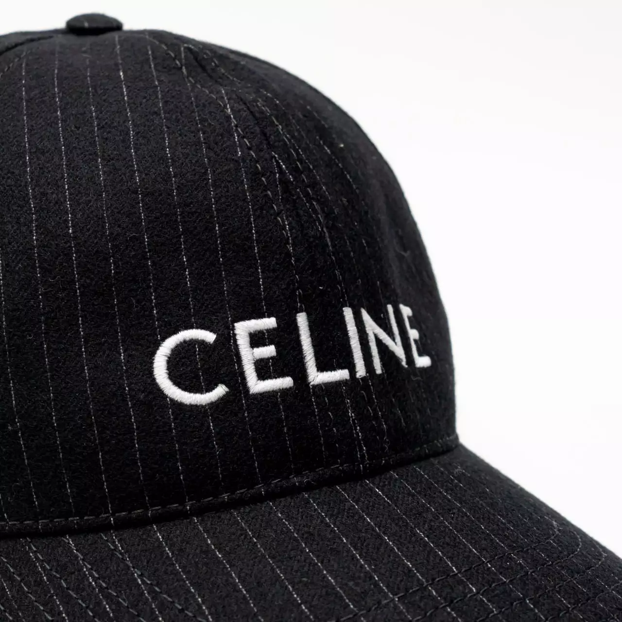 Jual Celine Baseball Cap In Flannel Noir/Craie Original 2025 | ZALORA ...