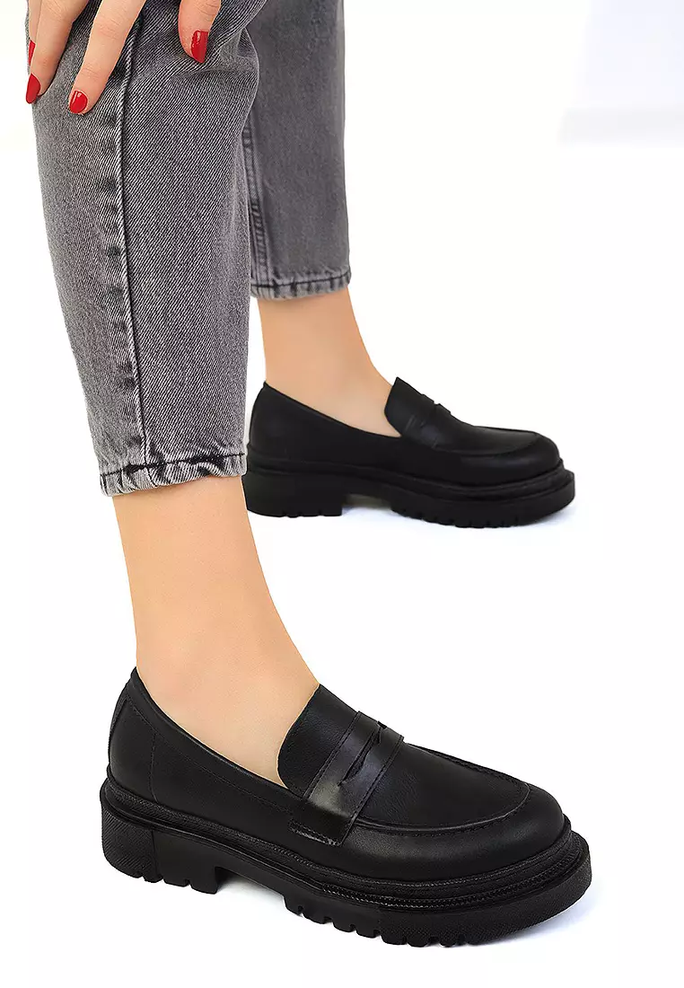 Buy Soho Round Toe Loafers 2026 Online | ZALORA Philippines