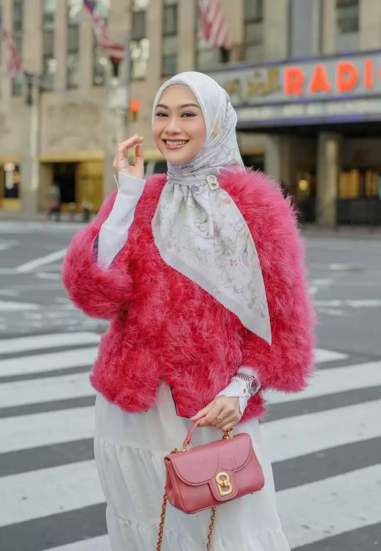 Buy Buttonscarves Nada 2 Voile Square - Harpa 2024 Online | ZALORA ...