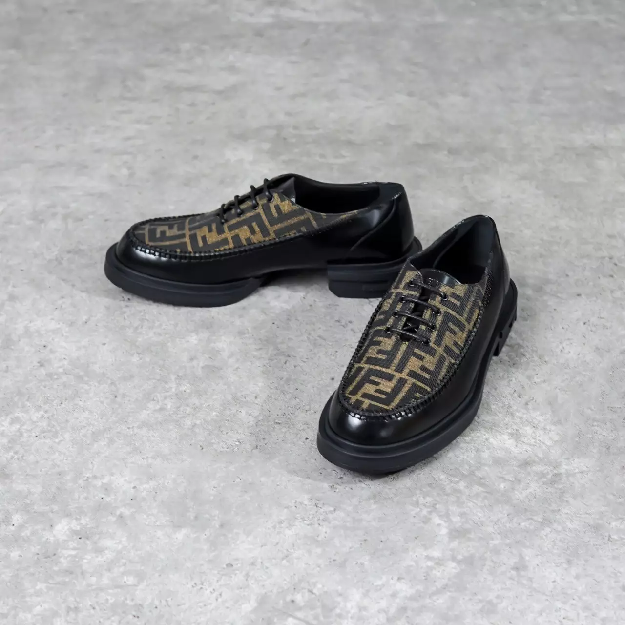 Jual Fendi Sepatu FENDI FF MONOGRAM BROWN CALF SKIN BLACK LOAFER HEELS ...