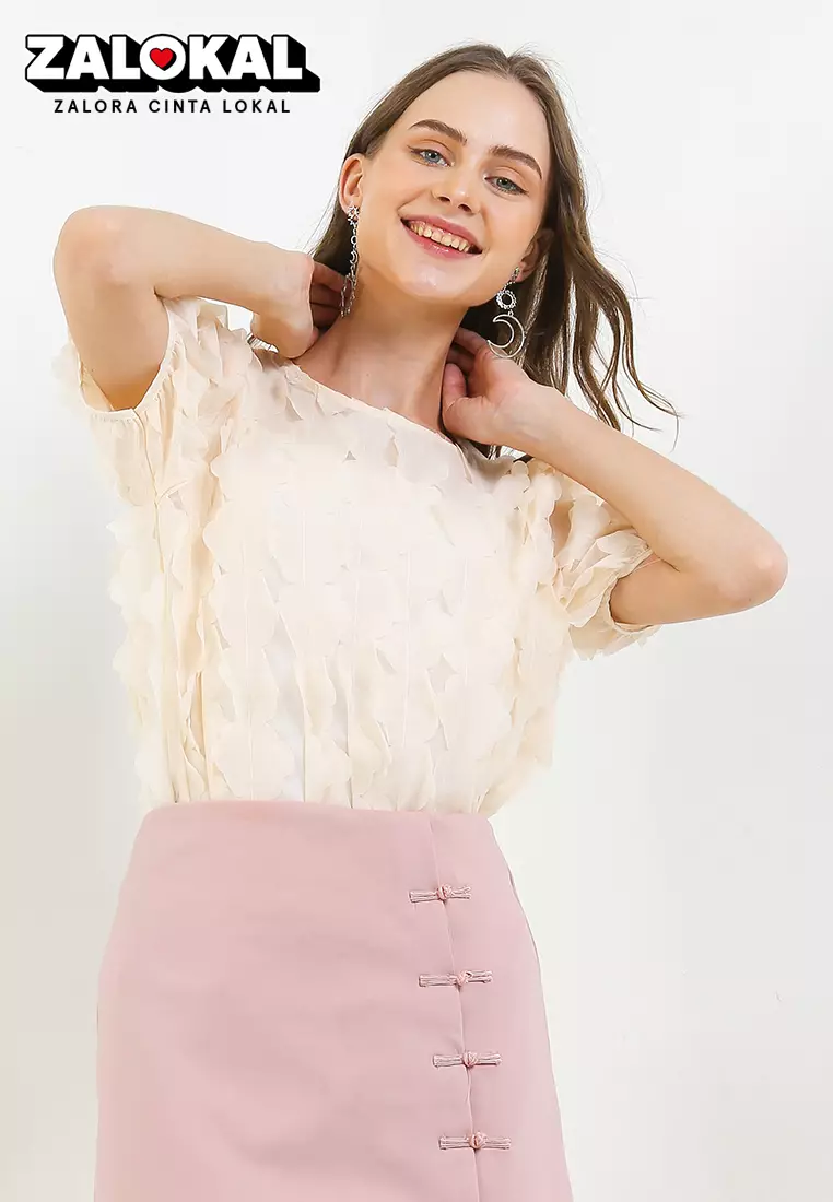 Jual Icons Puff Sleeves 3D Blouse Original 2024 | ZALORA Indonesia