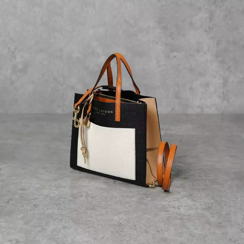 Jual MARC JACOBS Tas MARC JACOB ALMOND BLACK TOTE BAG SMALL 100% ...