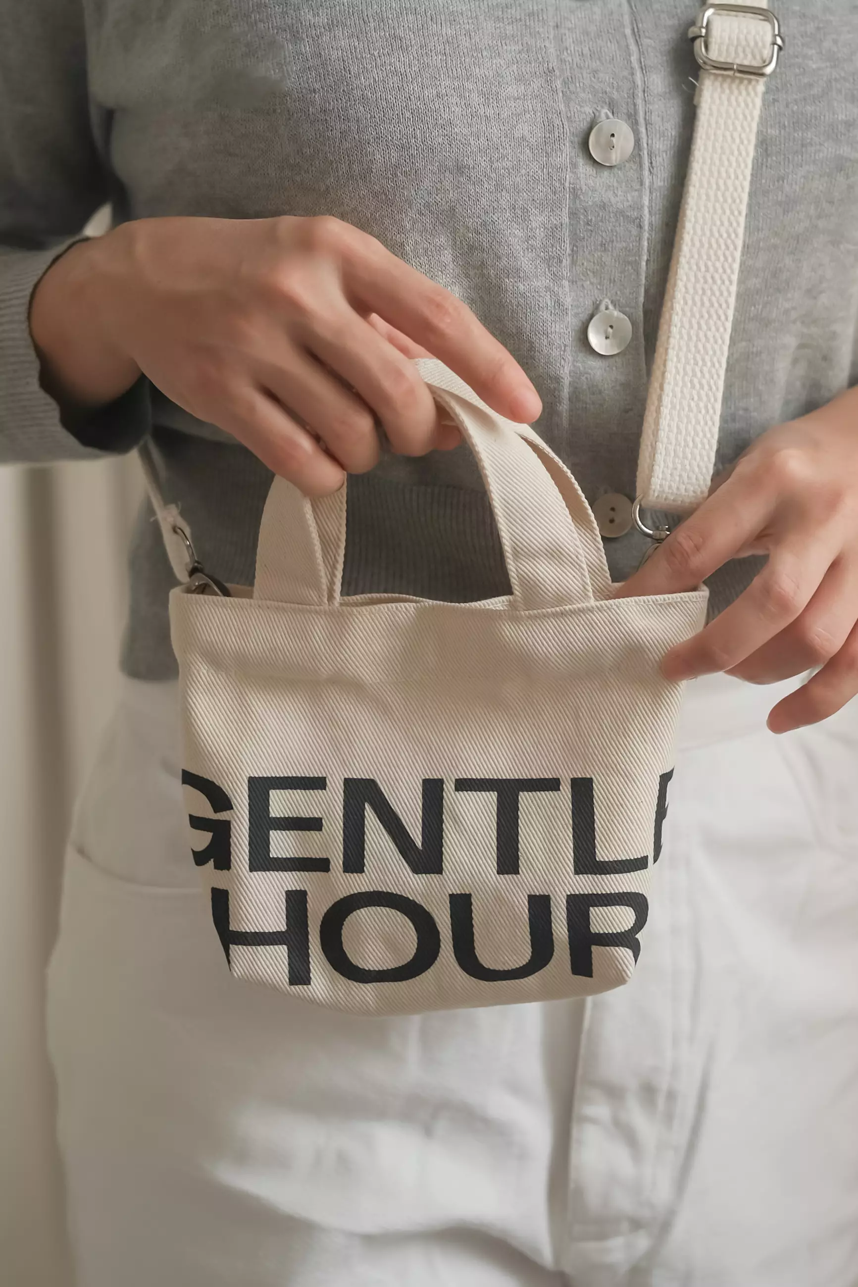 Jual Gentle Hour Gentle Hour Mini Sling Bag - Cream Original 2026 ...