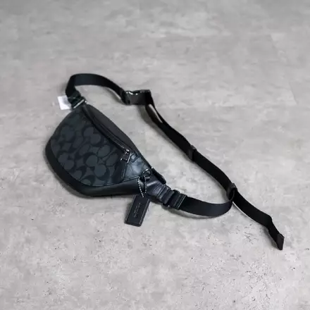 Jual Coach Pria Original & Terbaru | ZALORA Indonesia