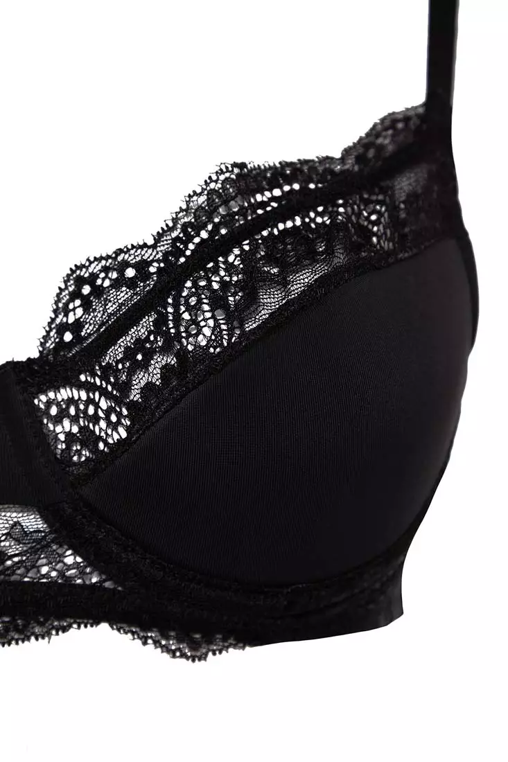 Buy Trendyol Lace Panel Bra 2025 Online | ZALORA