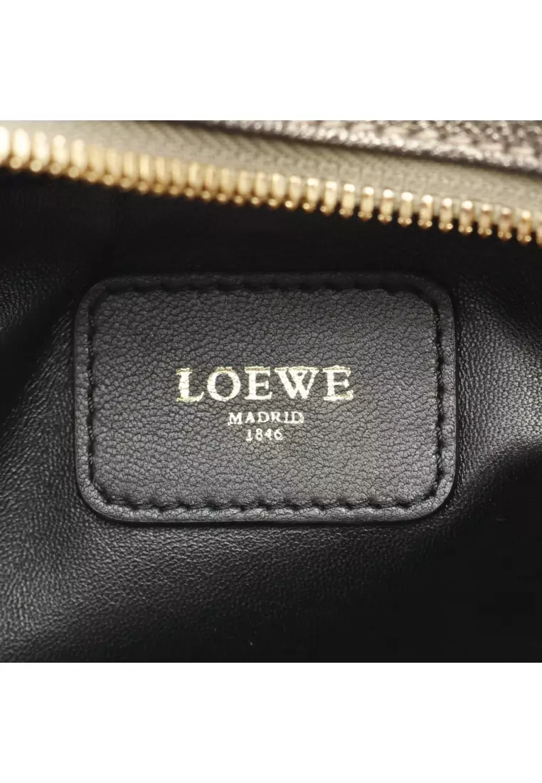 LOEWE Pre-Loved LOEWE Amazona28 Handbag leather gray green metallic ...