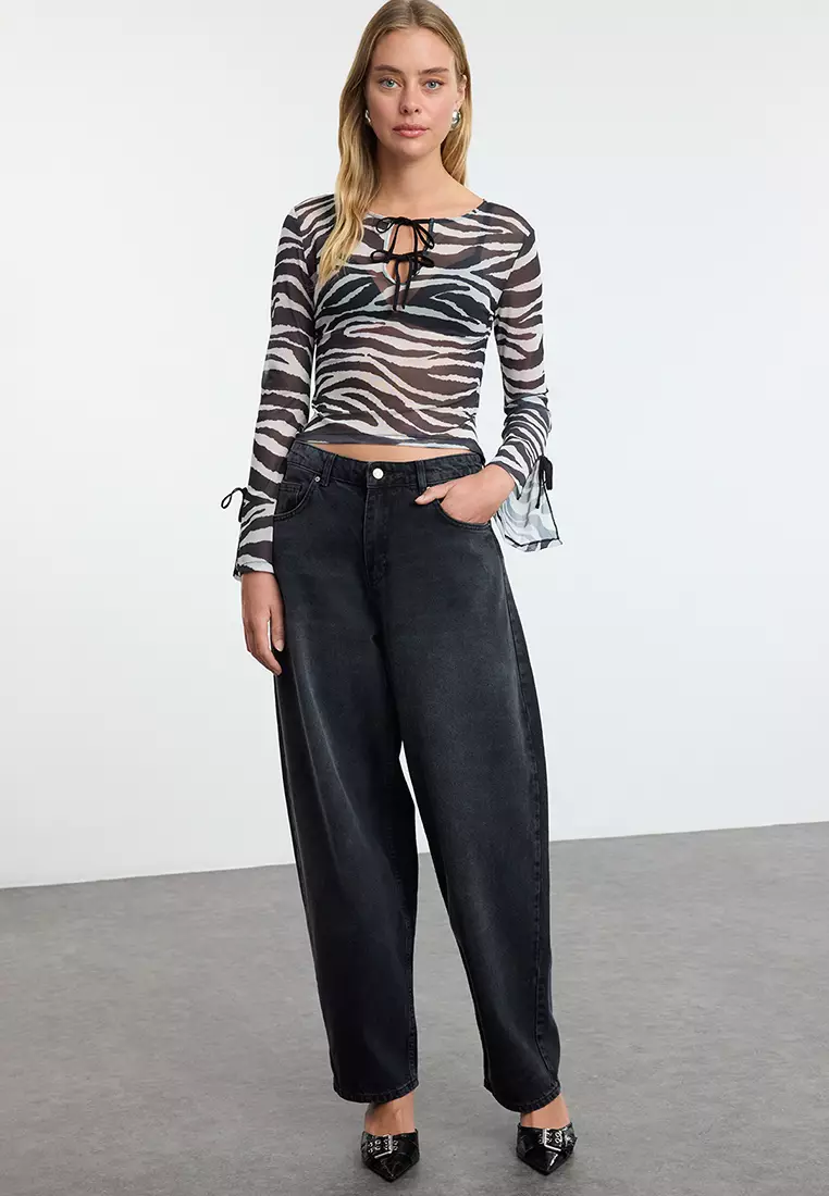 Jual Trendyol Zebra Pattern Blouse Original 2025 | ZALORA Indonesia