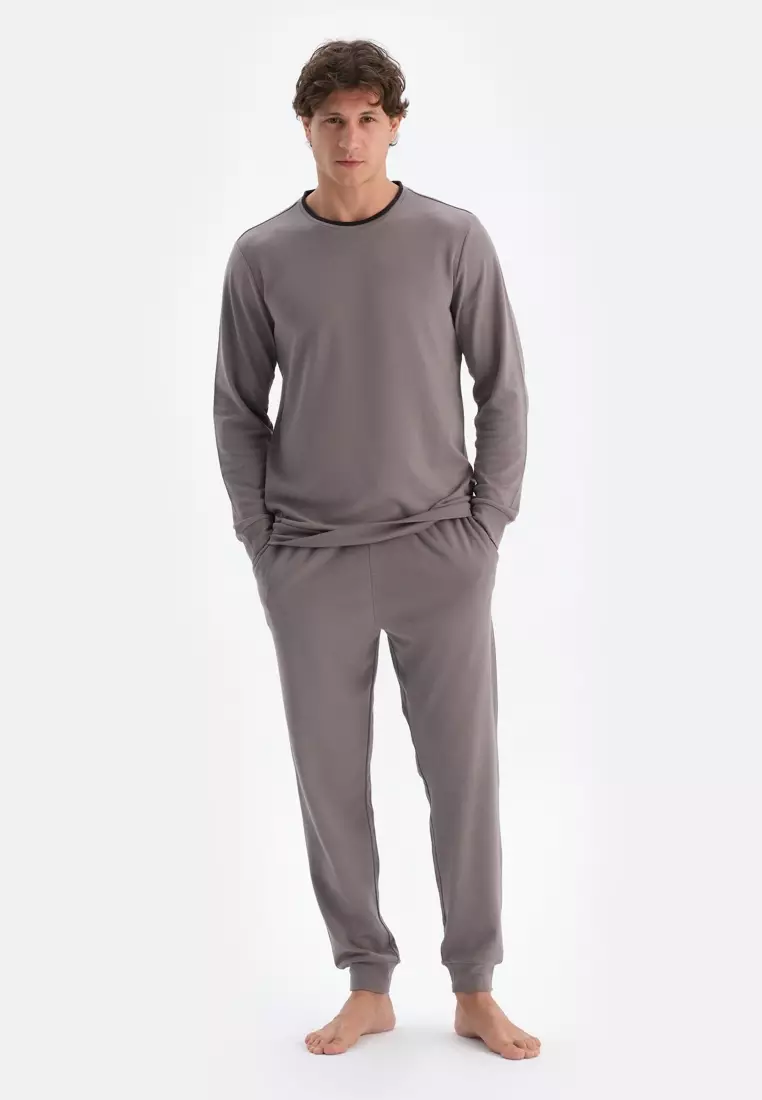 Buy DAGİ Smoke Celliant T-Shirt & Trousers Set, Crew Neck, Regular Fit ...