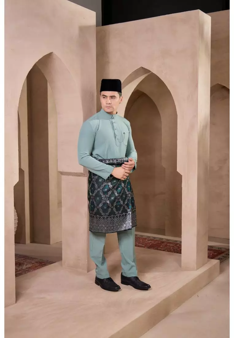 Buy Amar Amran Baju Melayu Mahkota 2025 Online | ZALORA