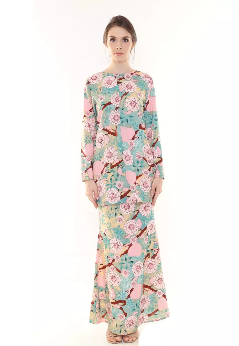 Buy RINA NICHIE COUTURE Rina Printed Kurung Mint Pink Flower Printed ...