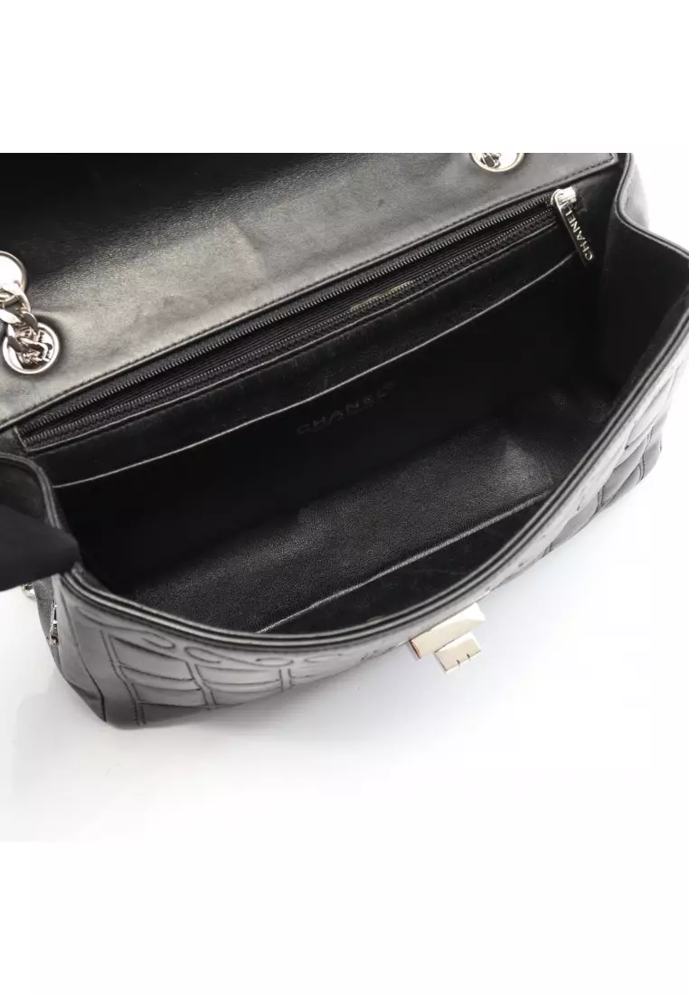 Buy Chanel Pre-Loved Chanel 2.55 chocolate bar W chain shoulder bag ...