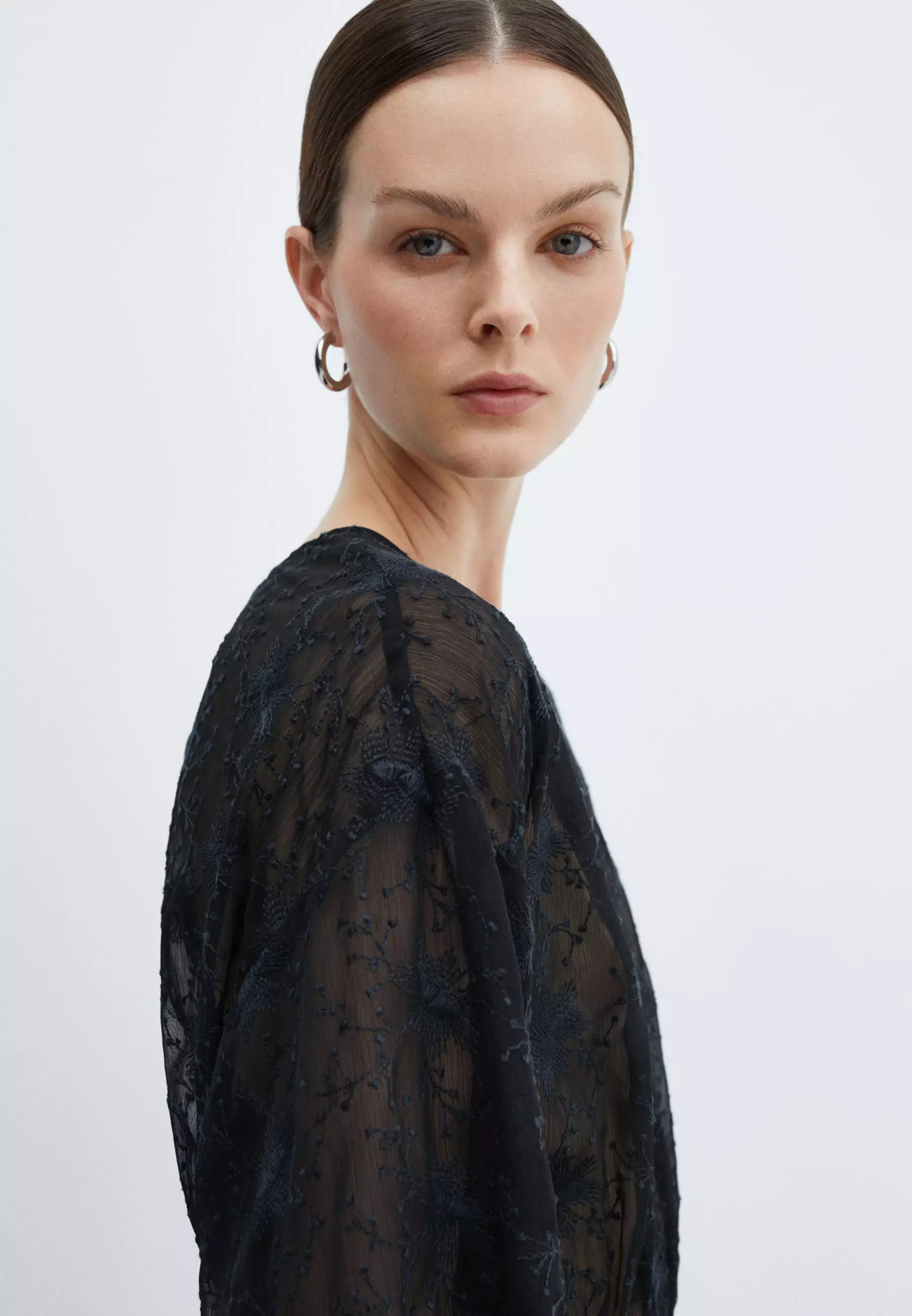 Jual Mango Puff-Sleeved Embroidered Dress Original 2024 | ZALORA ...