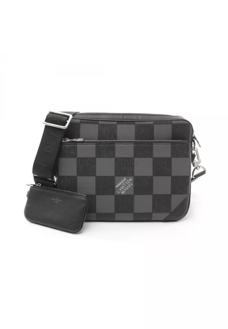 Buy Louis Vuitton Pre-Loved Louis Vuitton LV Fall trio messenger Damier ...