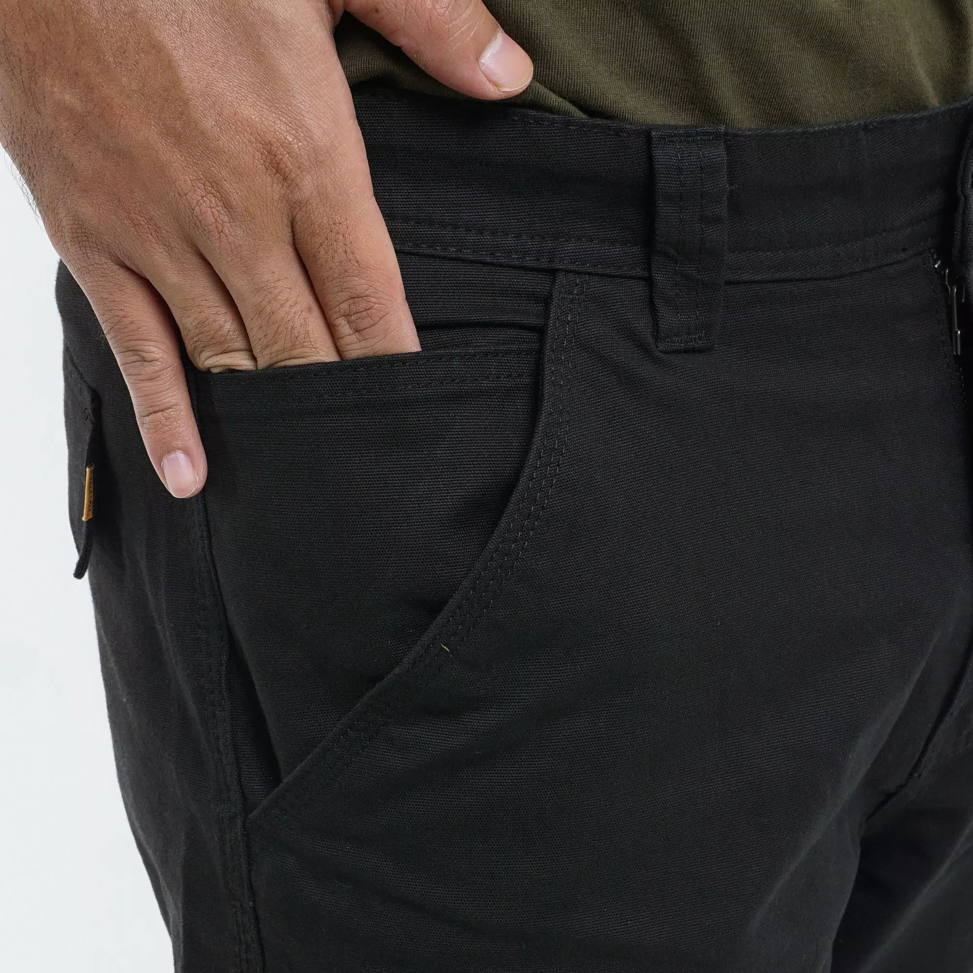 Jual MGEE Cargo Greg C028 Black Original 2024 | ZALORA Indonesia