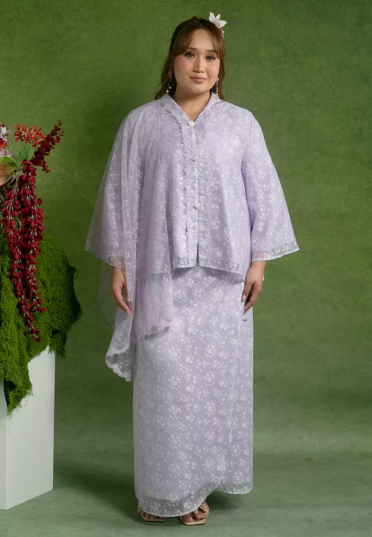 Buy Lubna Laila Plus size Kebaya with Shawl 2026 Online | ZALORA