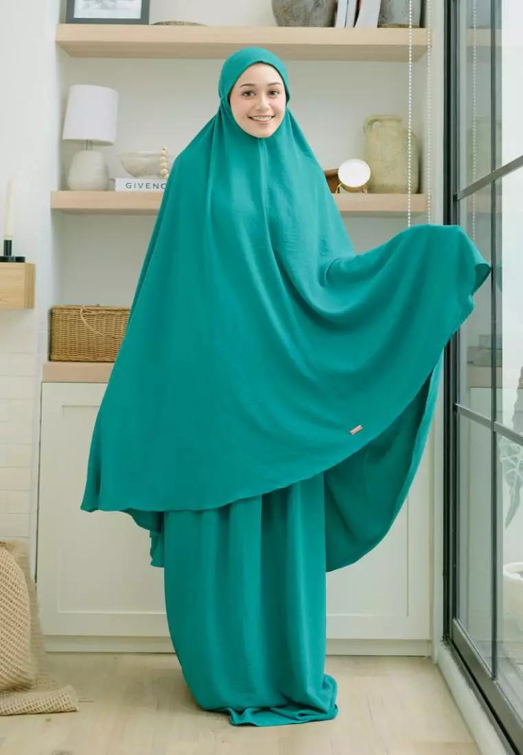 Jual Lozy Hijab Fatima Prayer Set (Mukena Airflow) Green Tosca Original ...