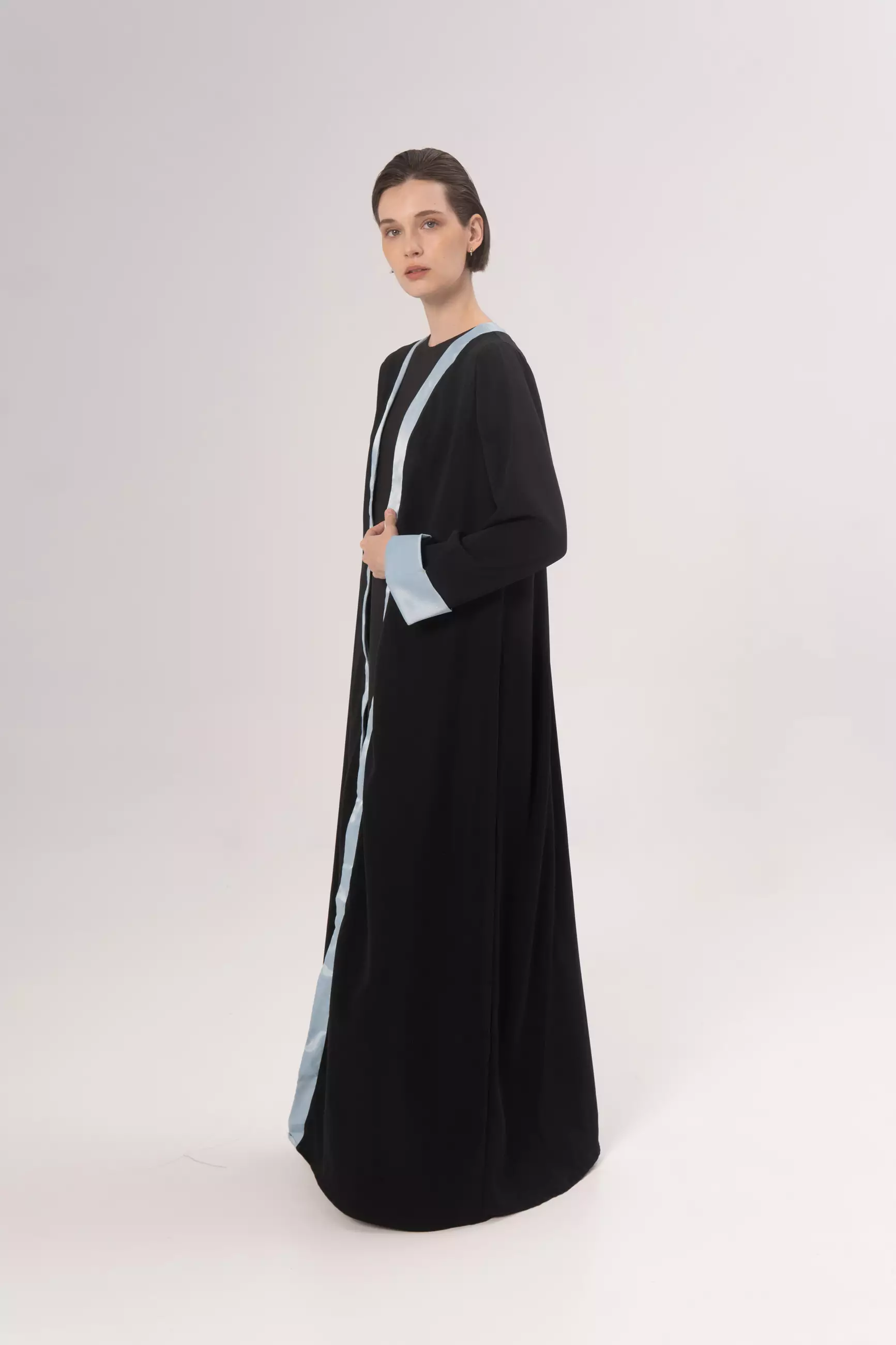 Jual Demure & Co DEMURE&CO - ZADA OPEN ABAYA IN BLACK - ESSENTAILS ...