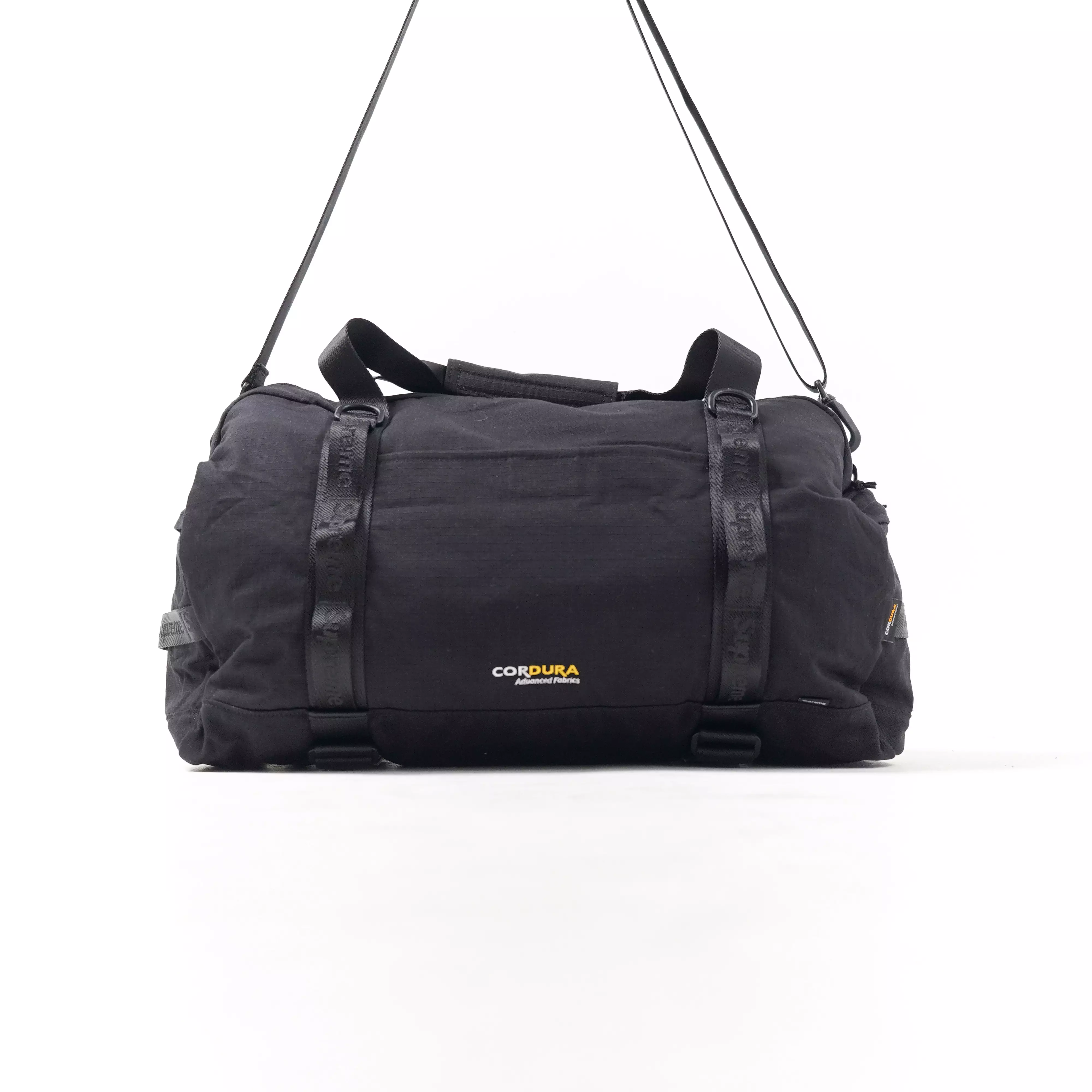 Jual Supreme Tas SUPREME SS26 BLACK DUFFLE BAG 100% ORIGINAL Original ...